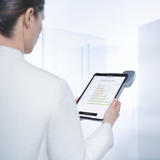 Discover Skin Analysis Tool | Skin Screen Protection | Lancôme